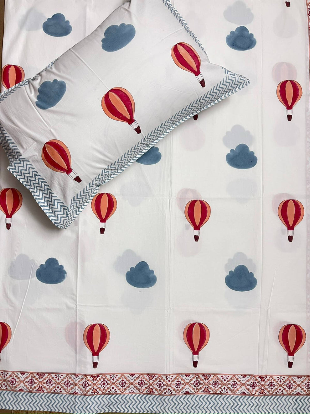 Handblock Kids Single Bedsheet – Balloons – Hawa Mahal Store